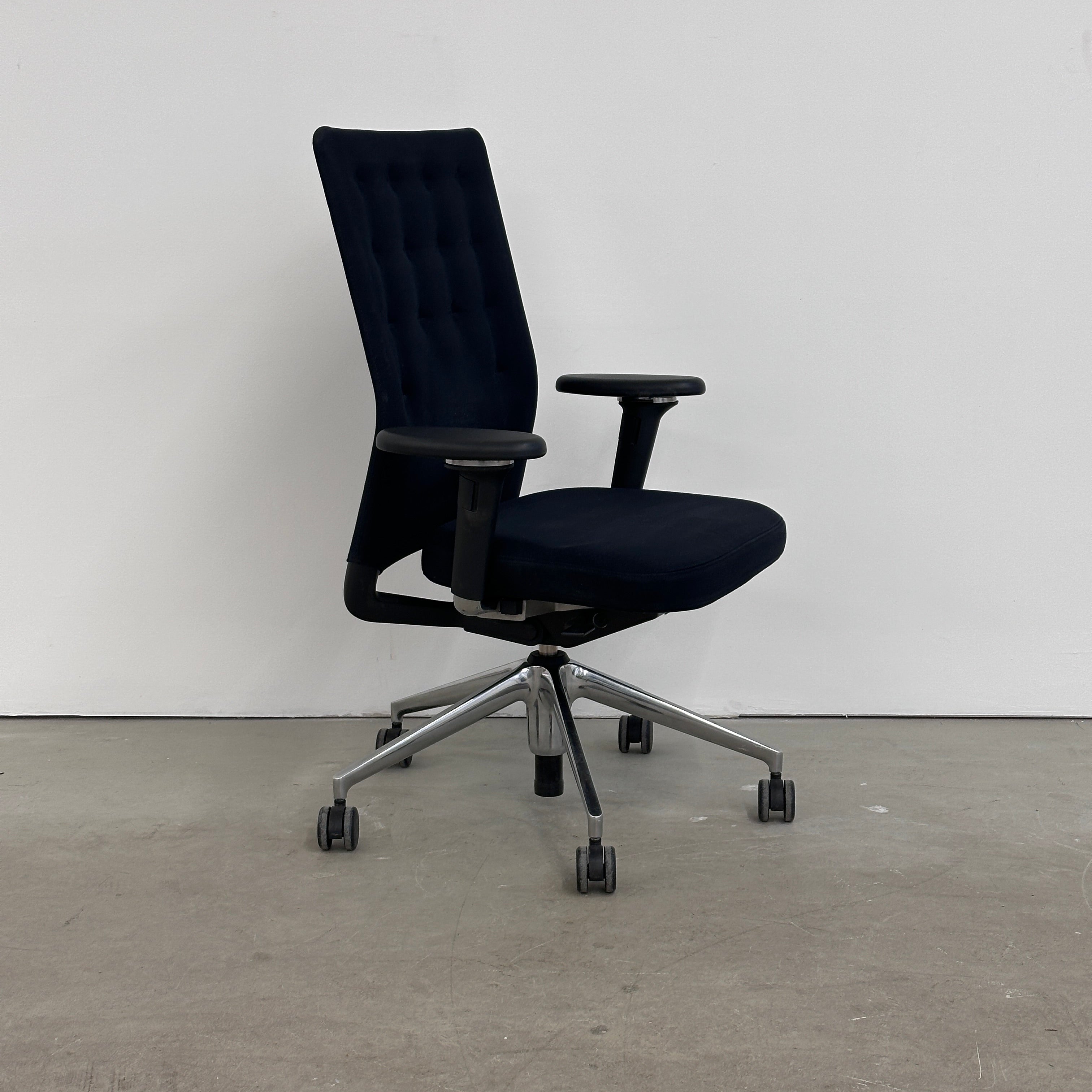 Vitra ID Trim schwarz [AKTION -100€] – FLEX Büromöbel