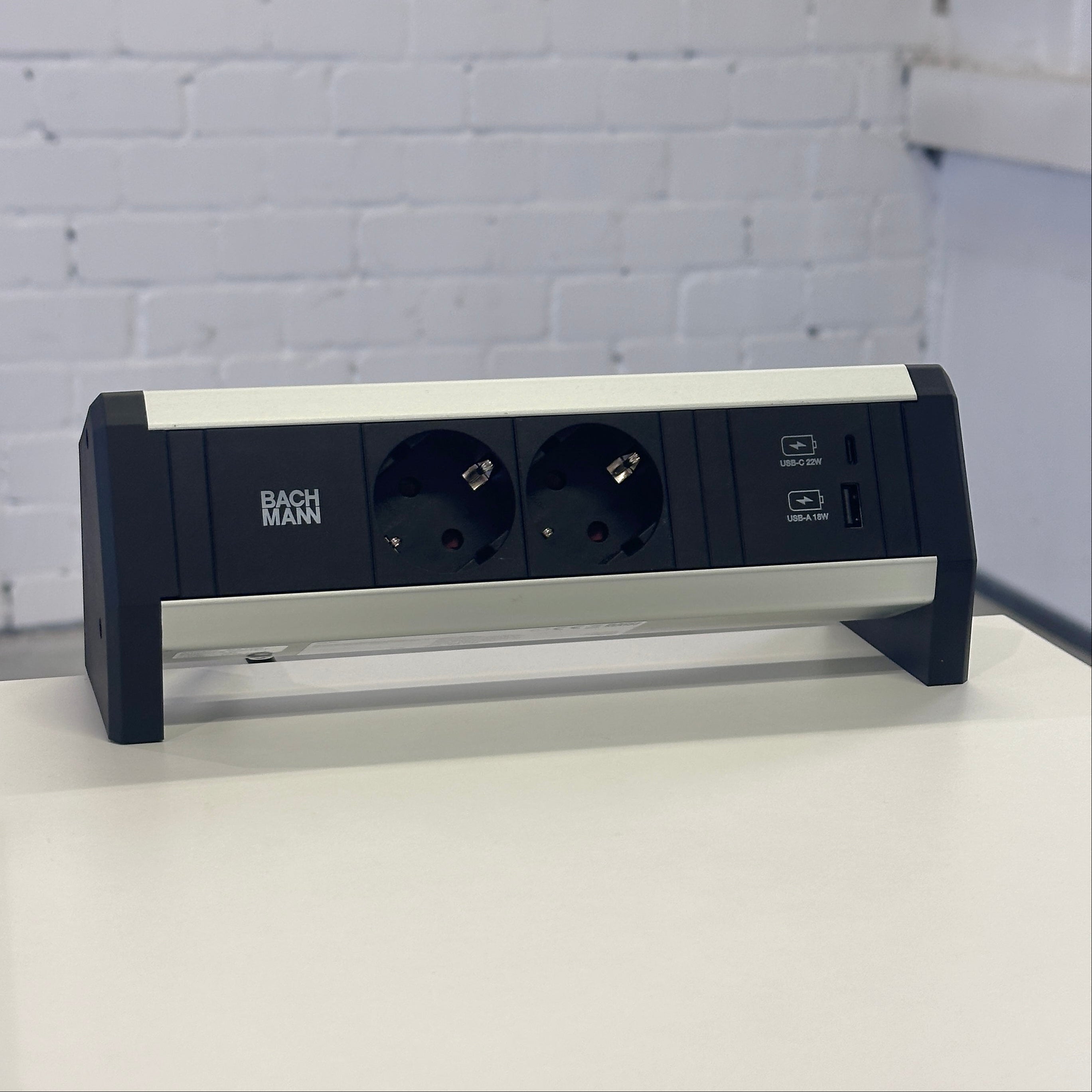 Bachmann Steckdosenleiste Desk 1 – FLEX Büromöbel